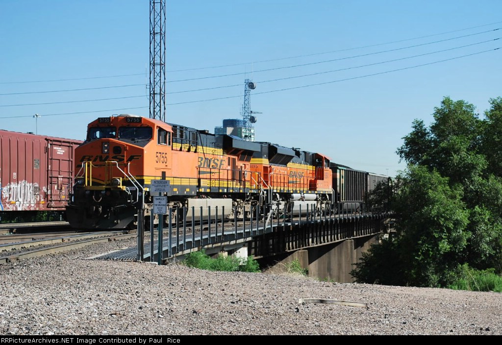 BNSF 5755 Leads A South Bound Coal Train